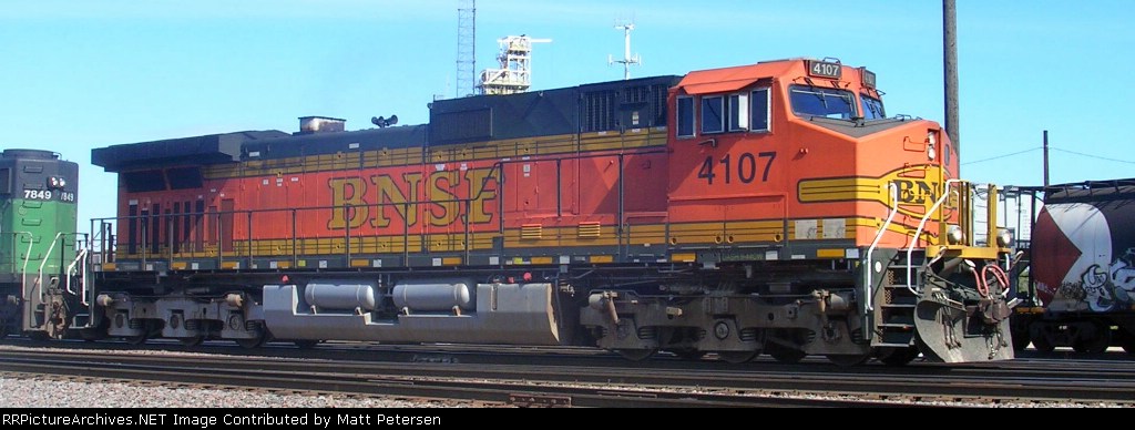 BNSF 4107